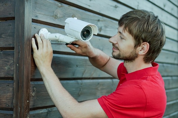 Guide To DIY Smart Home Security | Simply Geeky