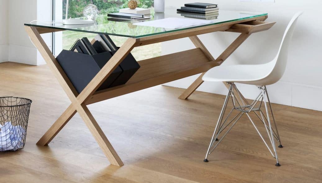 Interesting Desks To Maximize Your Area | Simply Geeky