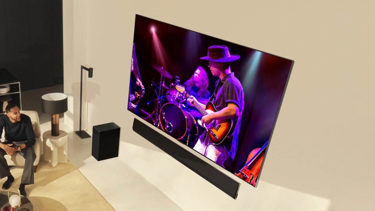 Inside Look At LG’s Brand-New G4 and C4 OLED TVs | Simply Geeky